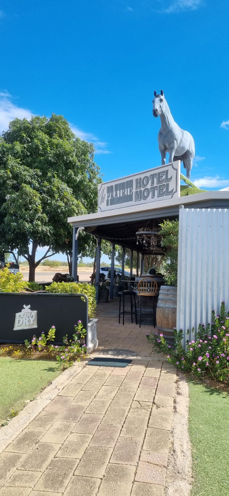 prairie-pub-for-lunch-flinders-highway-1 – Travels With Mr Gato Downunder